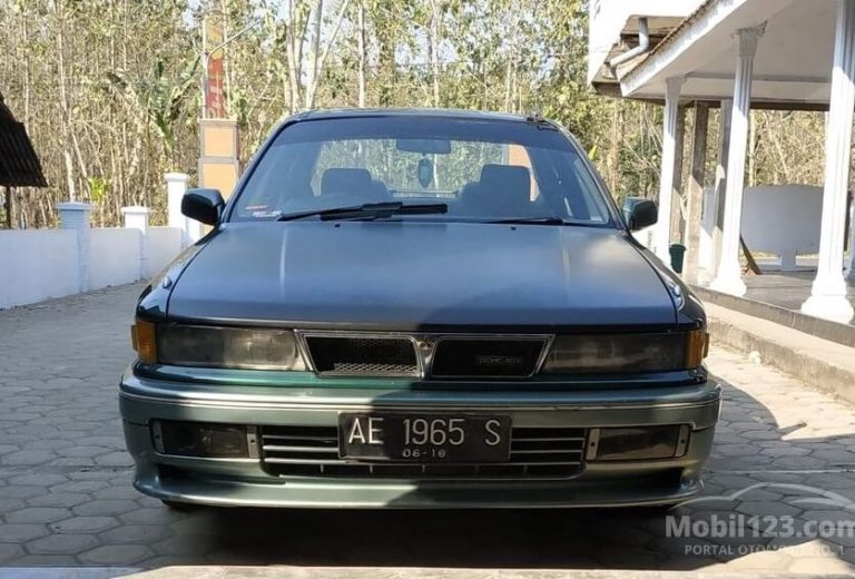 Kelebihan dan Kekurangan Sedan Mazda Familia 323 - Otodrift