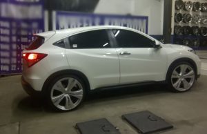 25 Konsep Modifikasi Honda HRV Terbaru - Otodrift