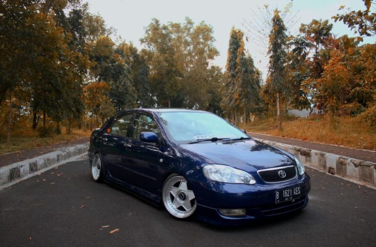 Modifikasi Toyota Corolla Altis 2 - Otodrift