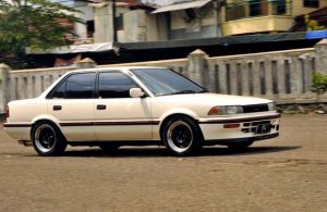15 Modifikasi Sedan Toyota Corolla Twincam Terbaru - Otodrift