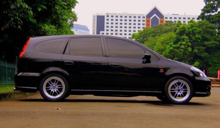 20 Konsep Modifikasi Honda Stream Terbaru - Otodrift