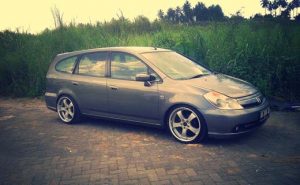 20 Konsep Modifikasi Honda Stream Terbaru - Otodrift